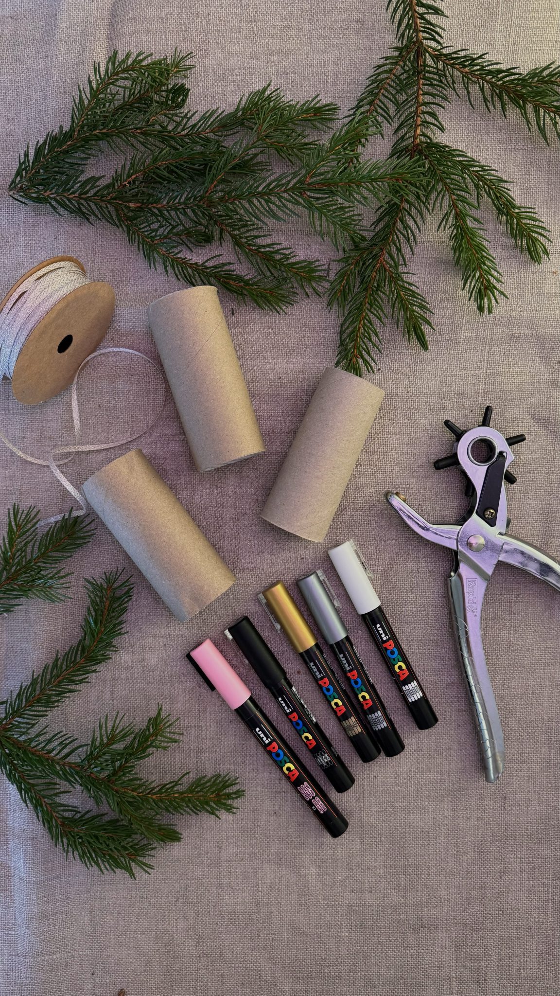 Julpyssel toarullar - Diy Sweden